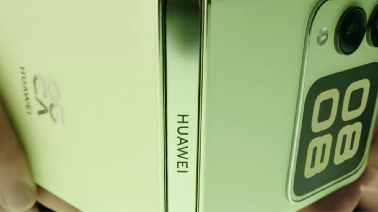 Huawei, yeni katlanabilir telefonu Nova Flip modelini tanıtıyor