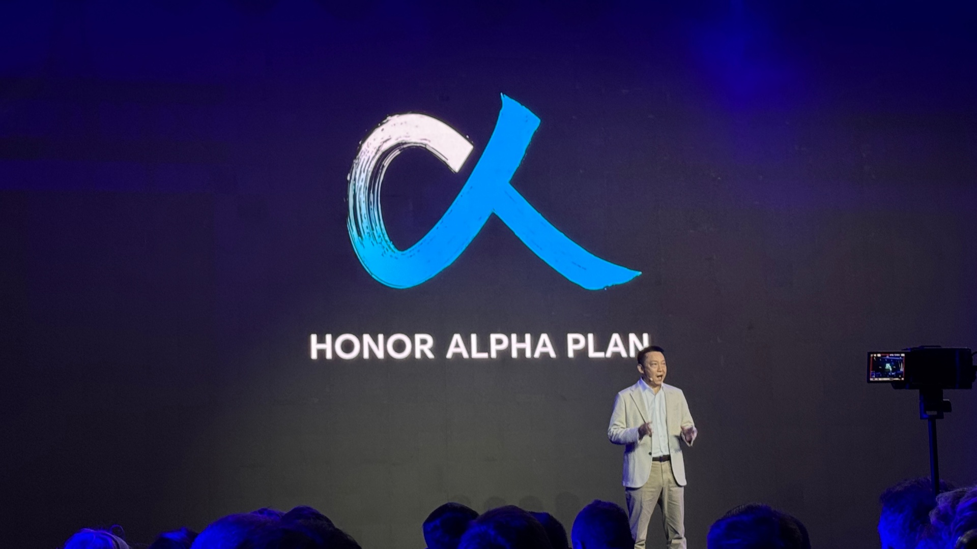 Honor, Alpha Planı ile yapay zeka entegrasyonunu artıracak! - Yeşil Robot