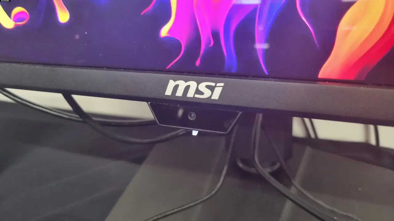MSI, yapay zekalı kameraya sahip monitörünü duyurdu! - Yeşil Robot